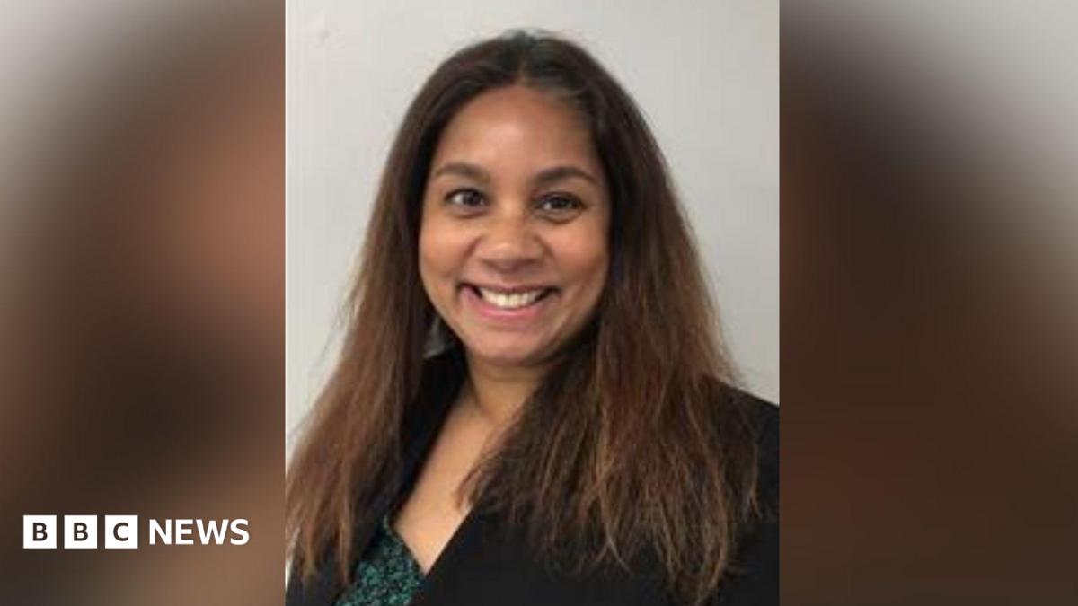 Tributes paid to Leeds city councillor Mahalia France-Mir - BBC News