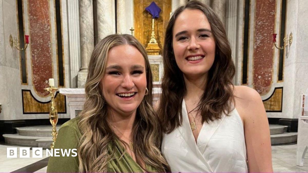 Glasgow gathering of gold medal-winning Gaelic singers - BBC News