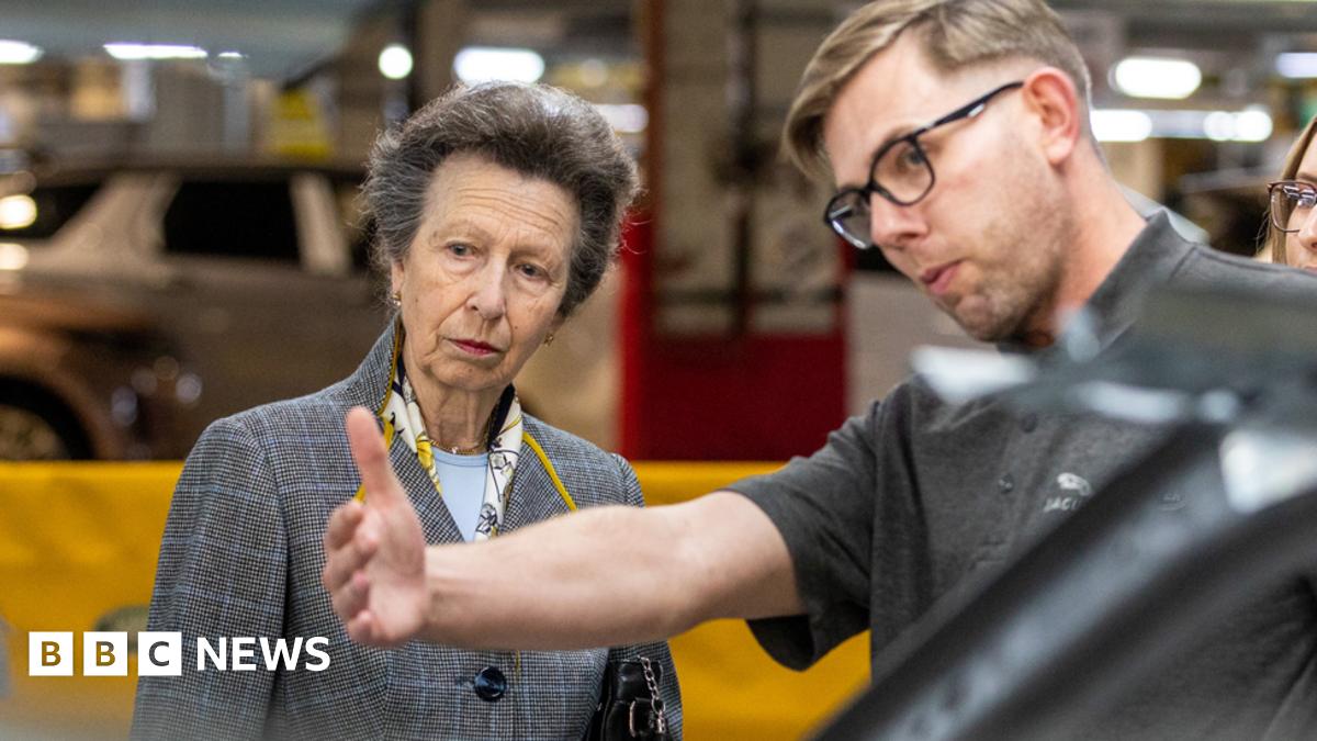 Anne helps Jaguar Land Rover mark Halewood's 60th anniversary - BBC News