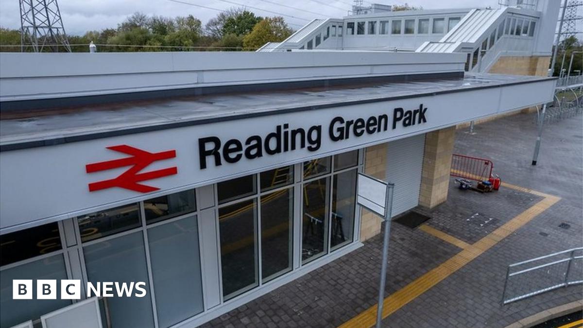 Reading's Green Park Station to open at the end of May - BBC News