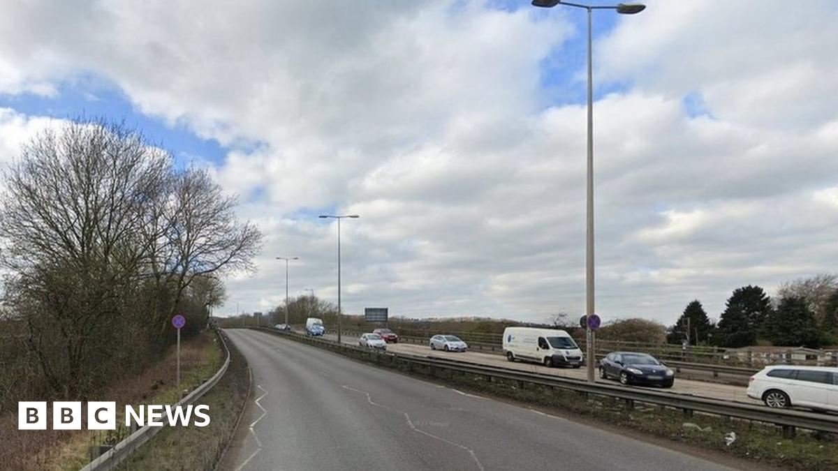 A38: Major road closed after motorcyclist hurt in crash - BBC News