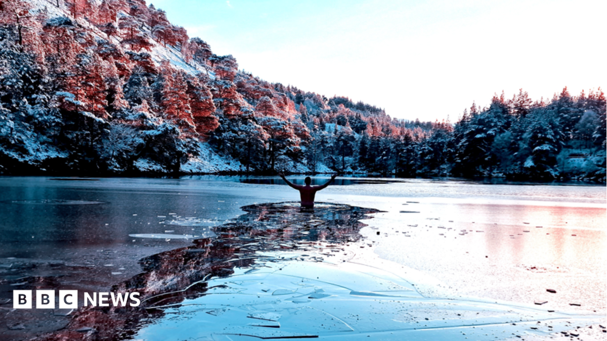 Exeter doctors take on extreme ice swim for Somerset charity - BBC News