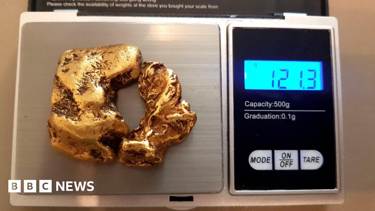 UK's 'largest' gold nugget discovered in Scottish river - BBC News