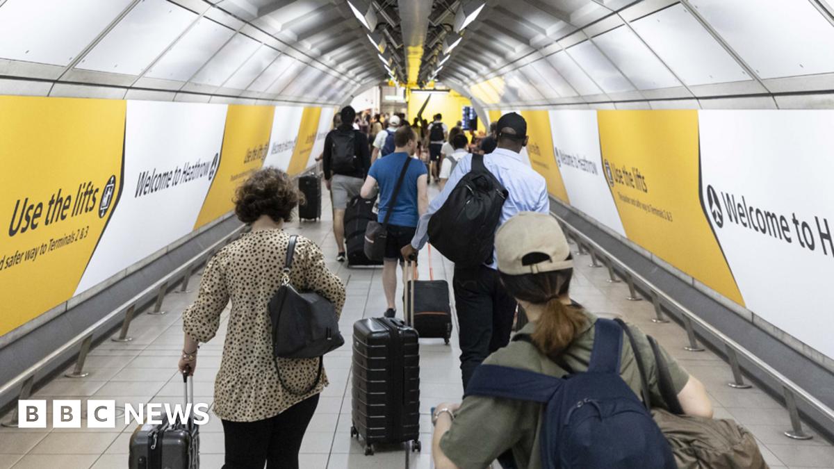 Heathrow passenger limit may return for Christmas - BBC News