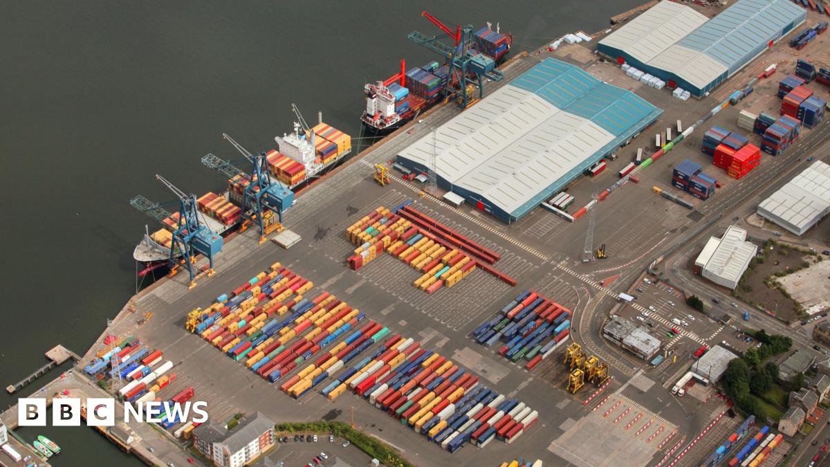 Greenock freight terminal to double capacity - BBC News