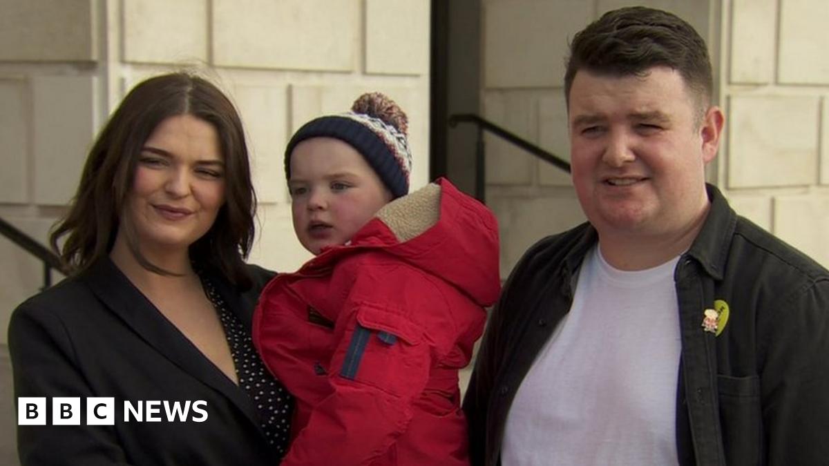 Dáithí's Law: Sectarian letter sent to organ donation campaigners - BBC News