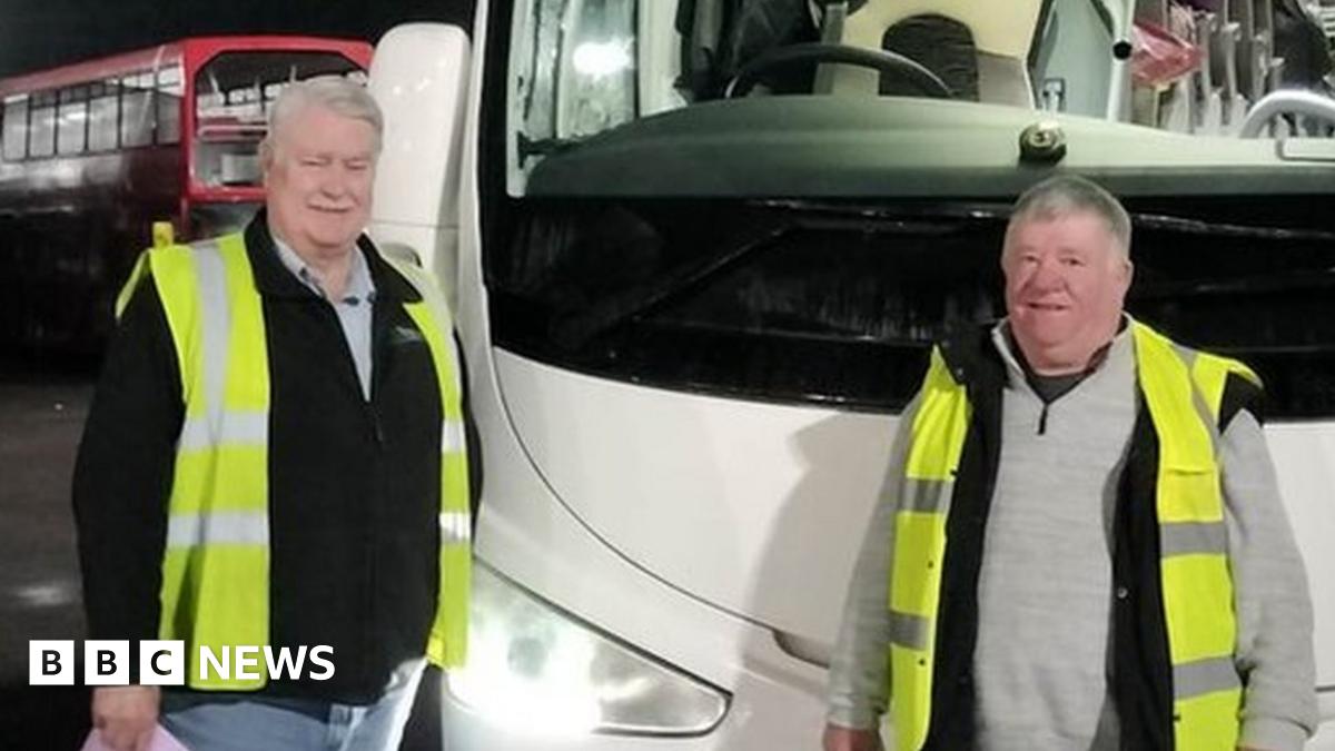 Coach drivers in Christmas aid mission to Ukraine - BBC News