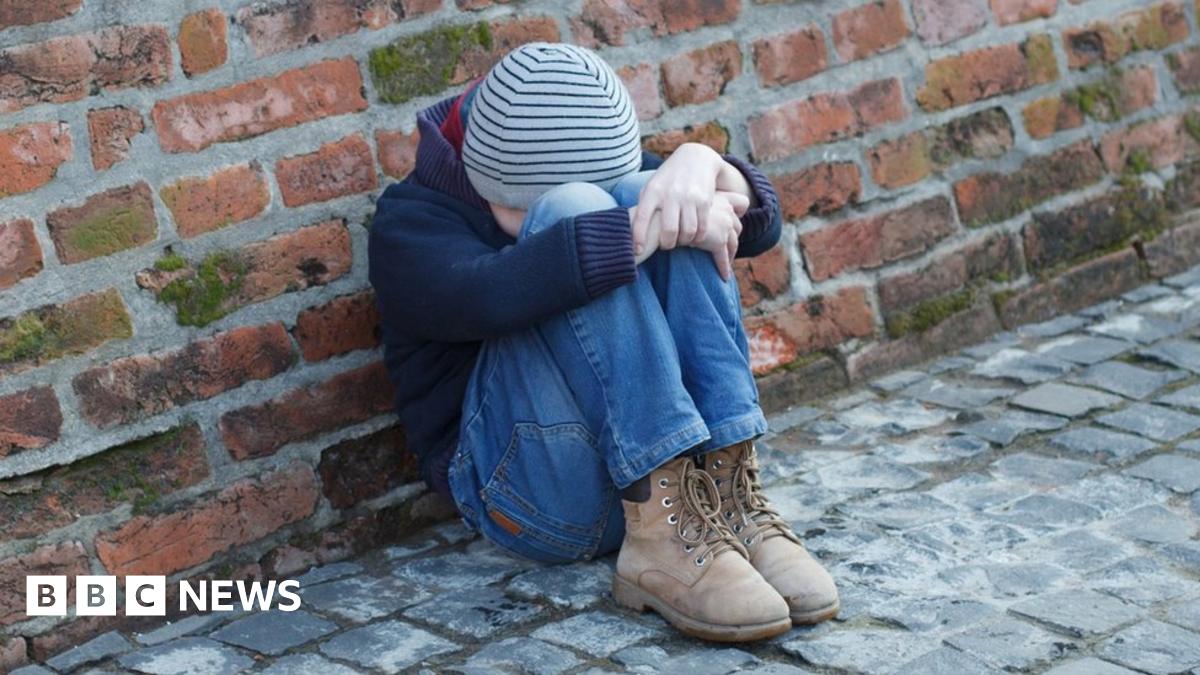 Liverpool City Region plan targets 'drivers of child poverty' - BBC News