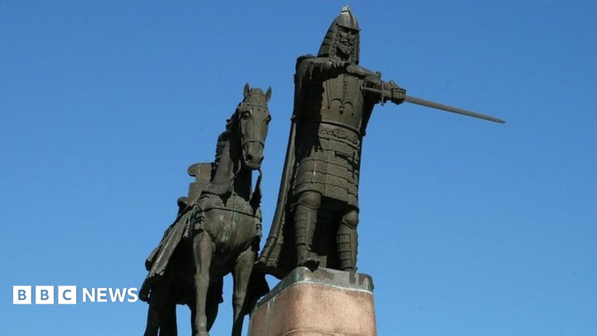 Lithuania issues updated Russian invasion advice booklets - BBC News
