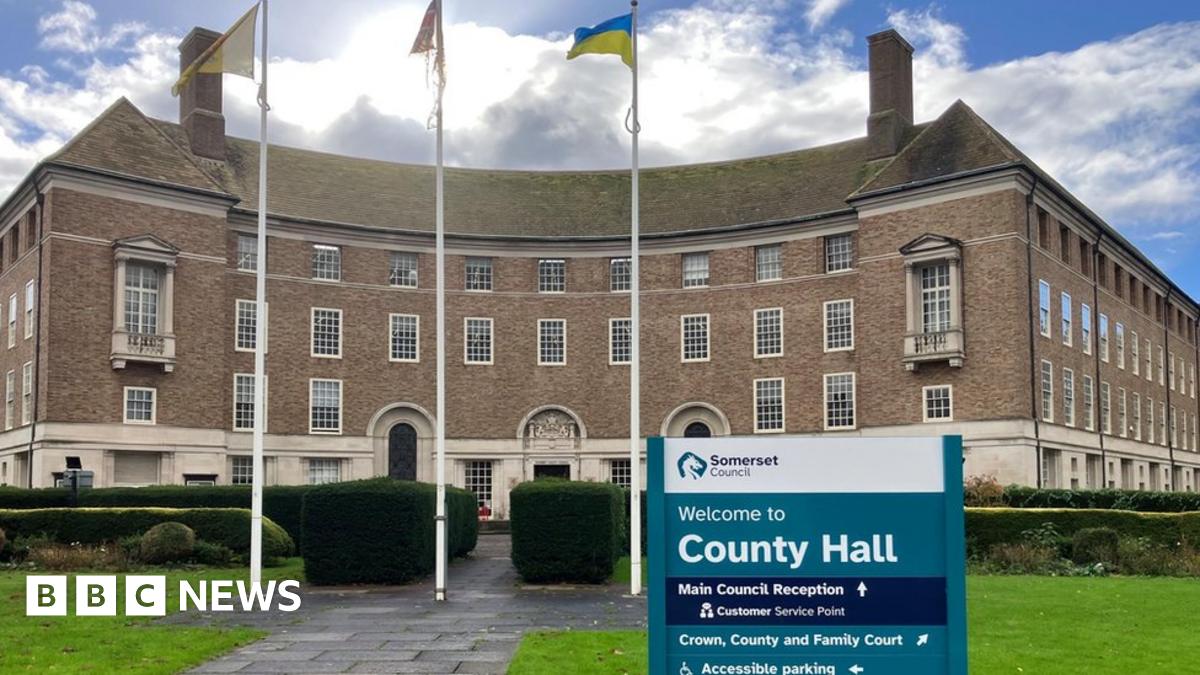 Somerset Council: 200 staff accepted for voluntary redundancy - BBC News