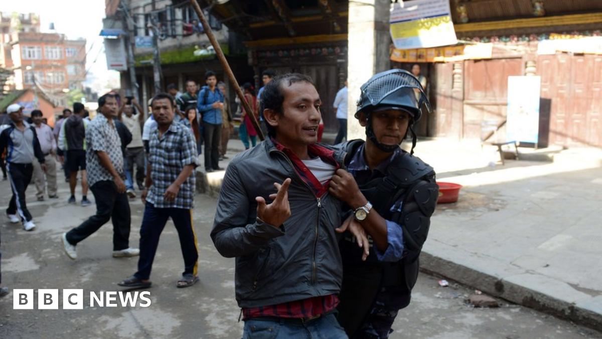 Nepal's President Yadav approves secular constitution - BBC News