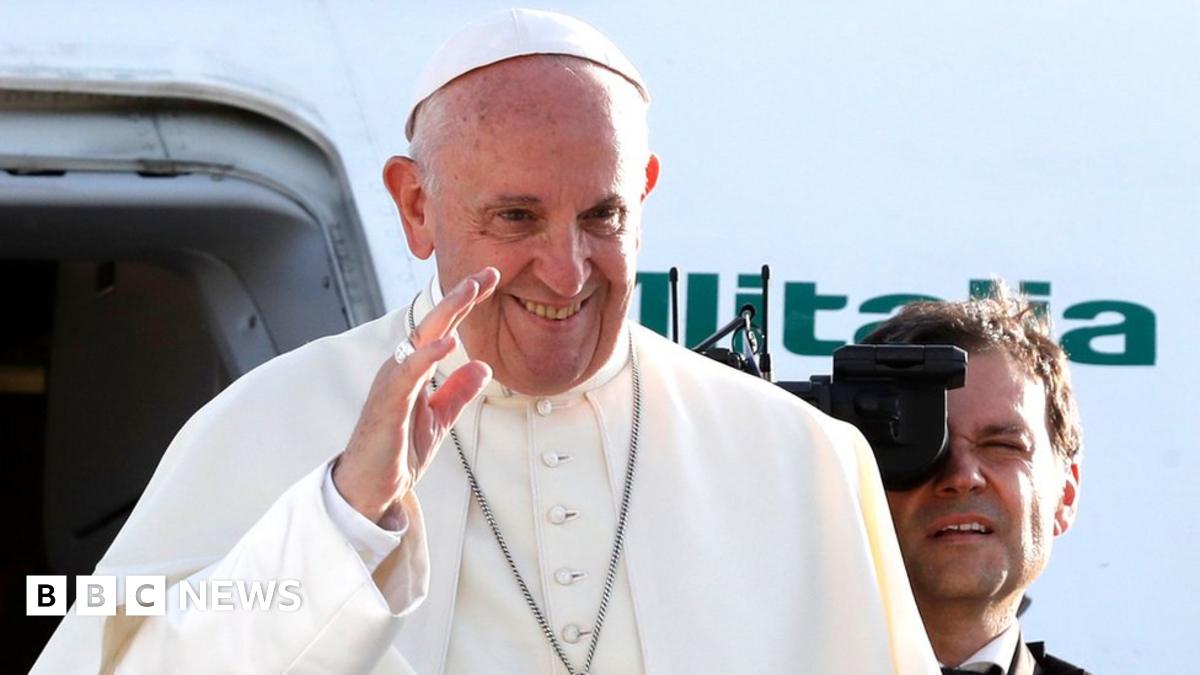 Pope's Ireland visit: Knock tickets allocated within hours - BBC News