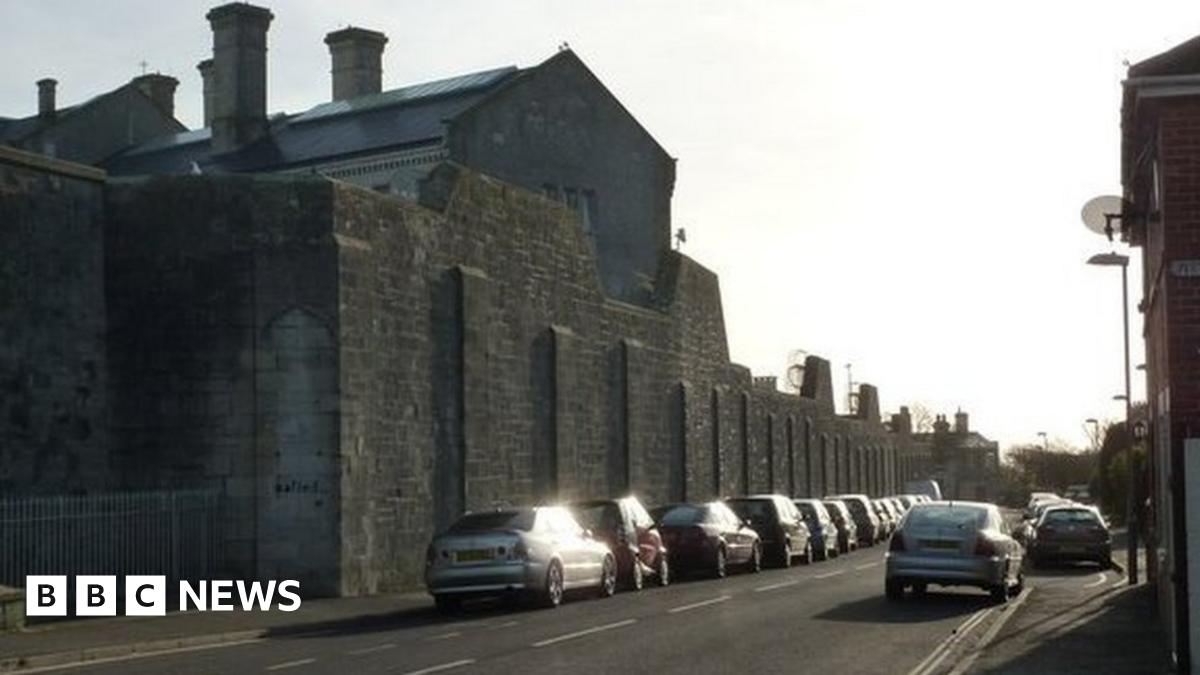 Two Portland prison disturbances in two days - BBC News