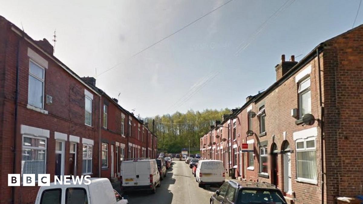 Murder arrest after woman found dead in Stockport - BBC News