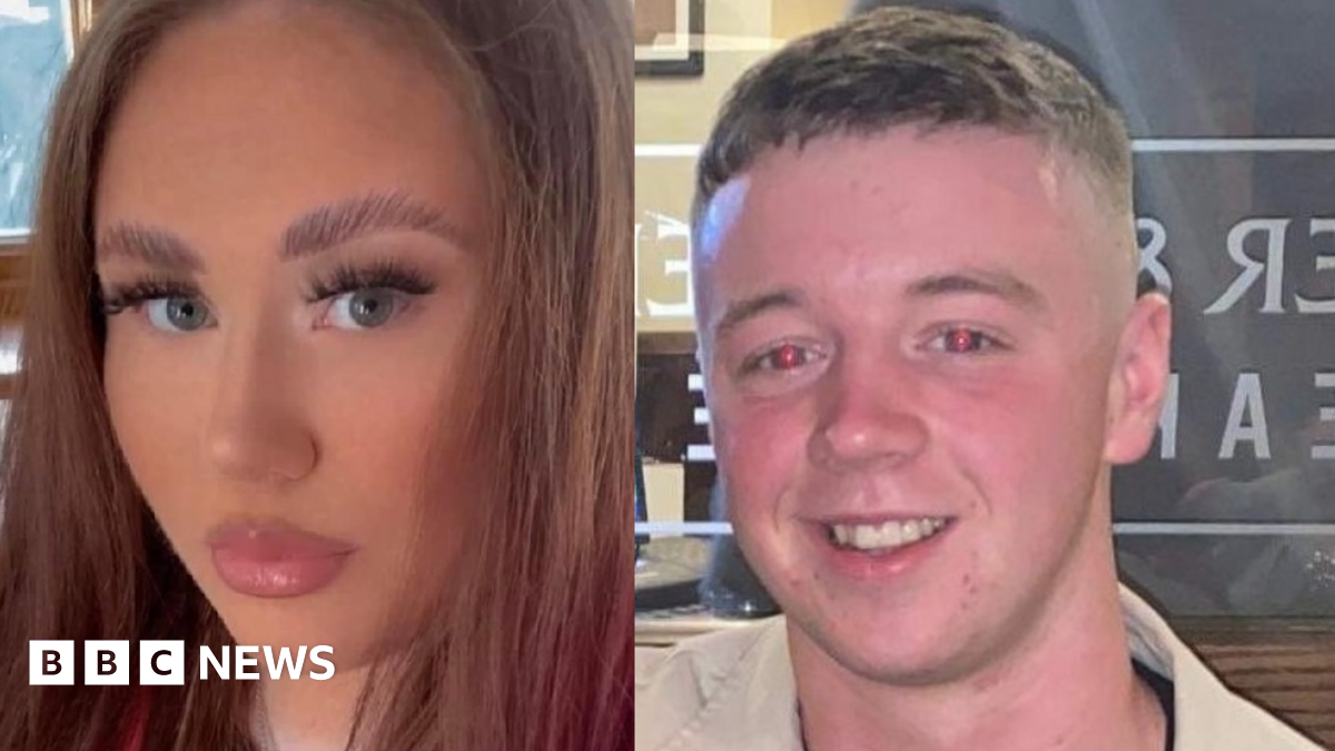 Swansea: Owain Hammett-George in court over crash deaths - BBC News