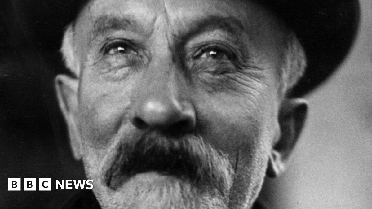 Georges Méliès' rare autobiography to be reprinted - BBC News