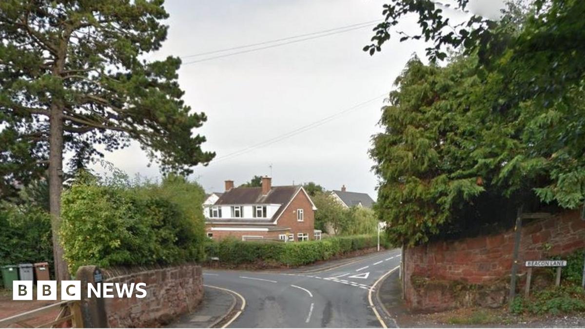 Police probe unexplained Heswall death - BBC News