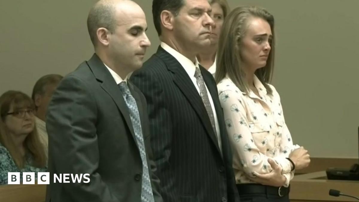 Michelle Carter guilty over texts urging boyfriend's suicide - BBC News