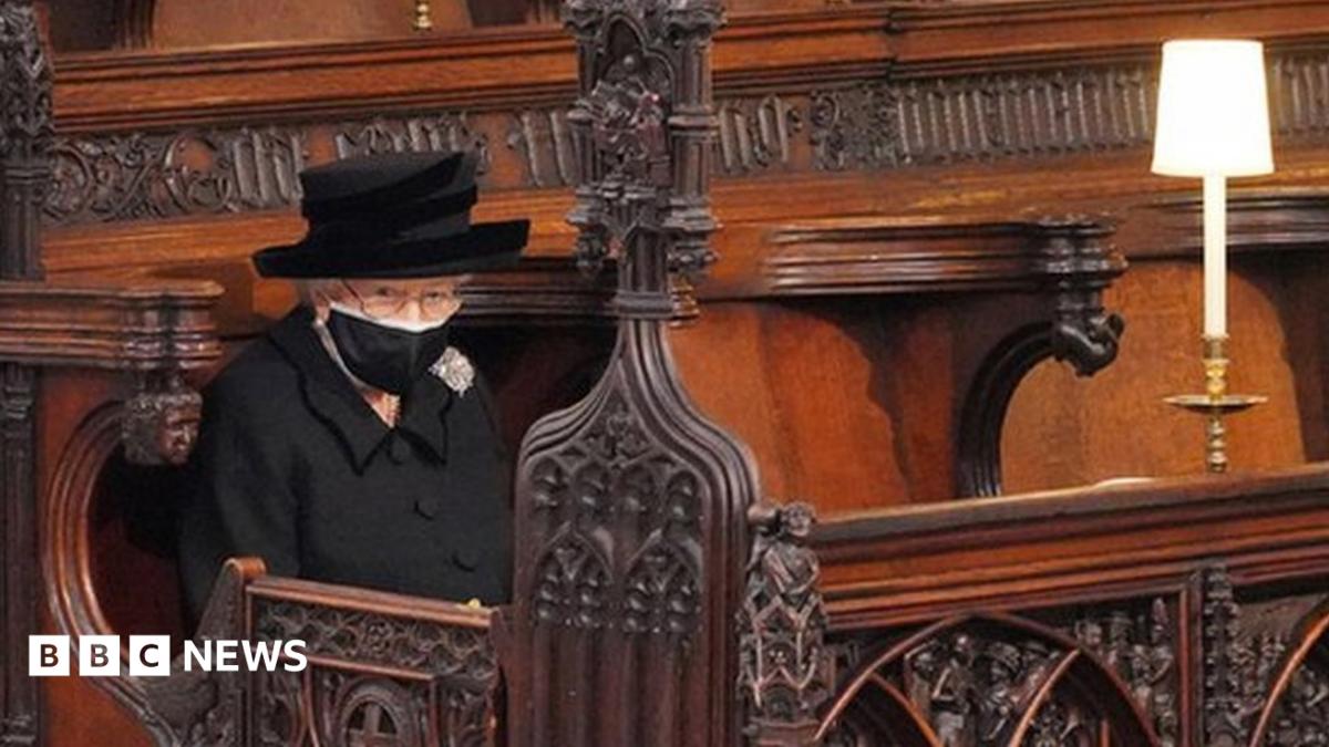 Queen mourned husband Philip with bravery, says Mike Tindall - BBC News