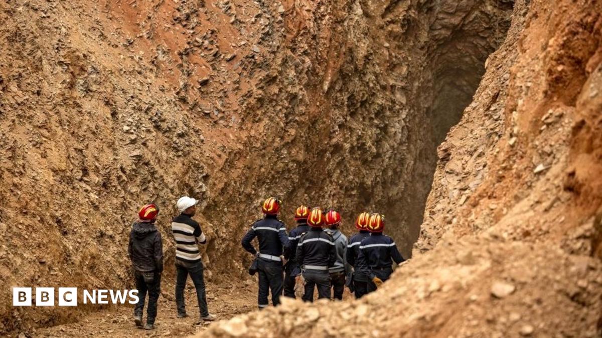 Rayan: How Morocco held its breath for the boy stuck in a well - BBC News