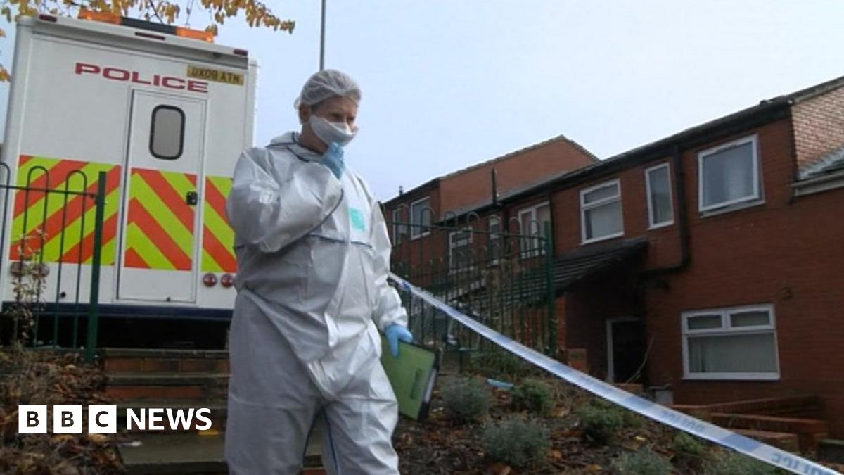 Two arrested as Leeds murder victim is named - BBC News