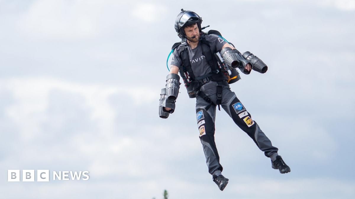 Is the use of jetpacks finally about to take off? - BBC News