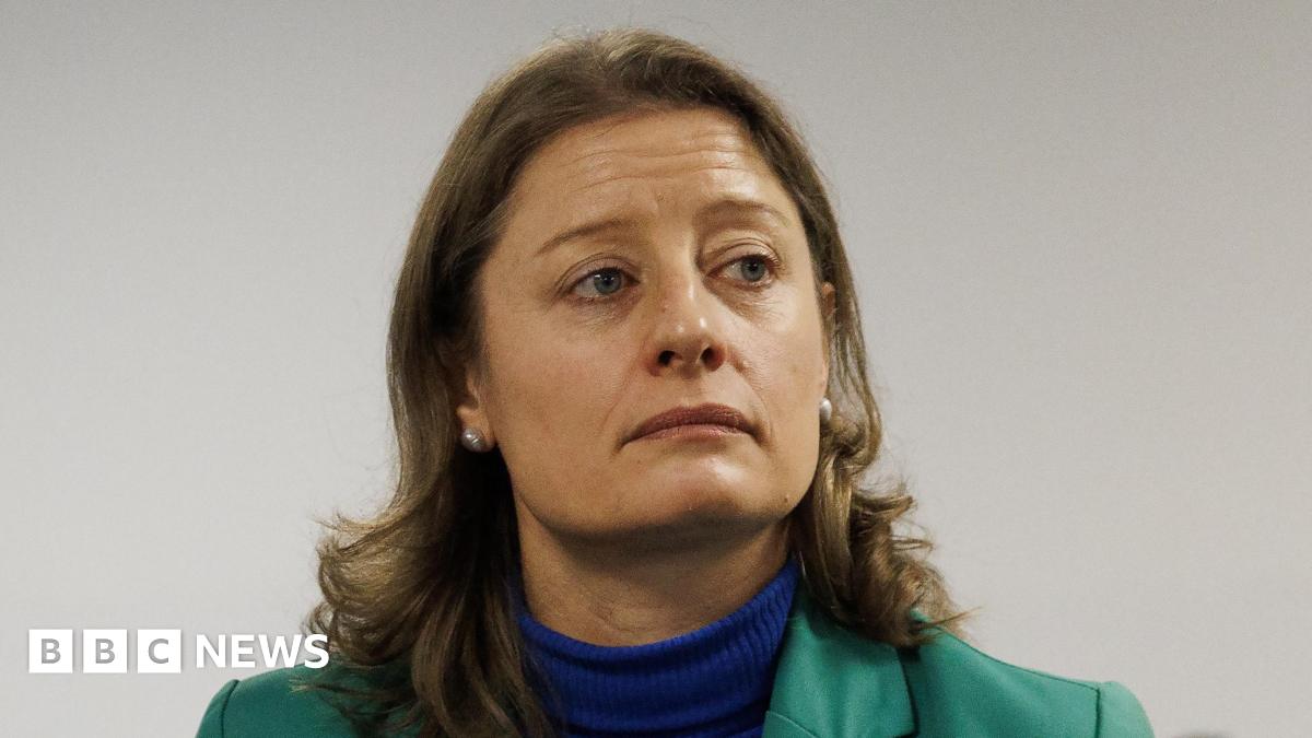 Epsom MP calls for more funding to tackle hospital trust backlog - BBC News