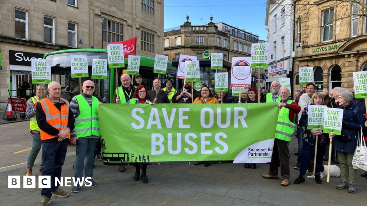 Somerset bus users gather to oppose proposed cuts - BBC News