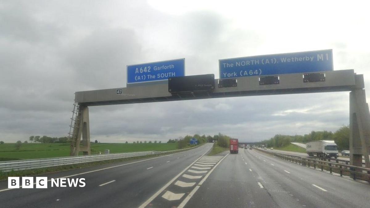 M1 crash: Motorway reopens after multi-vehicle collision - BBC News