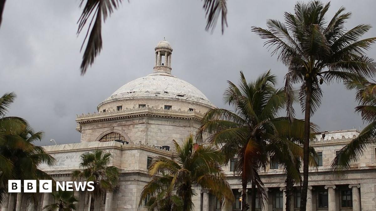 Puerto Rico: The Greece of the Caribbean? - BBC News