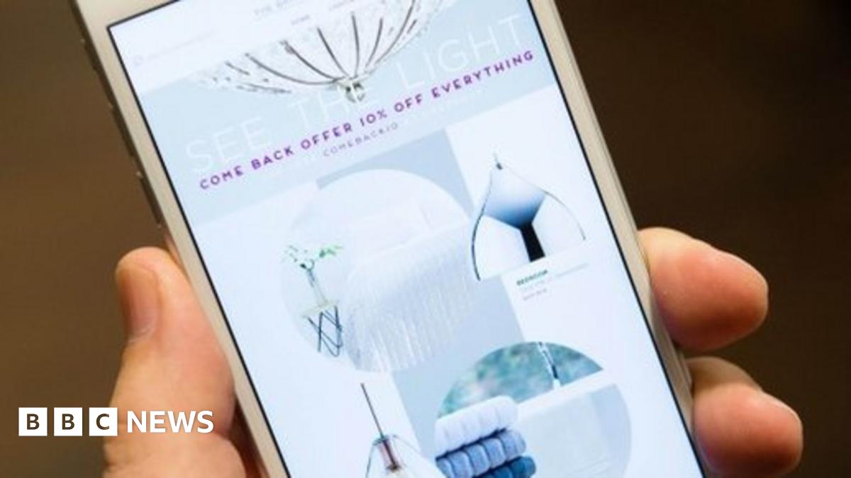 BHS brand to be revived online in the UK - BBC News