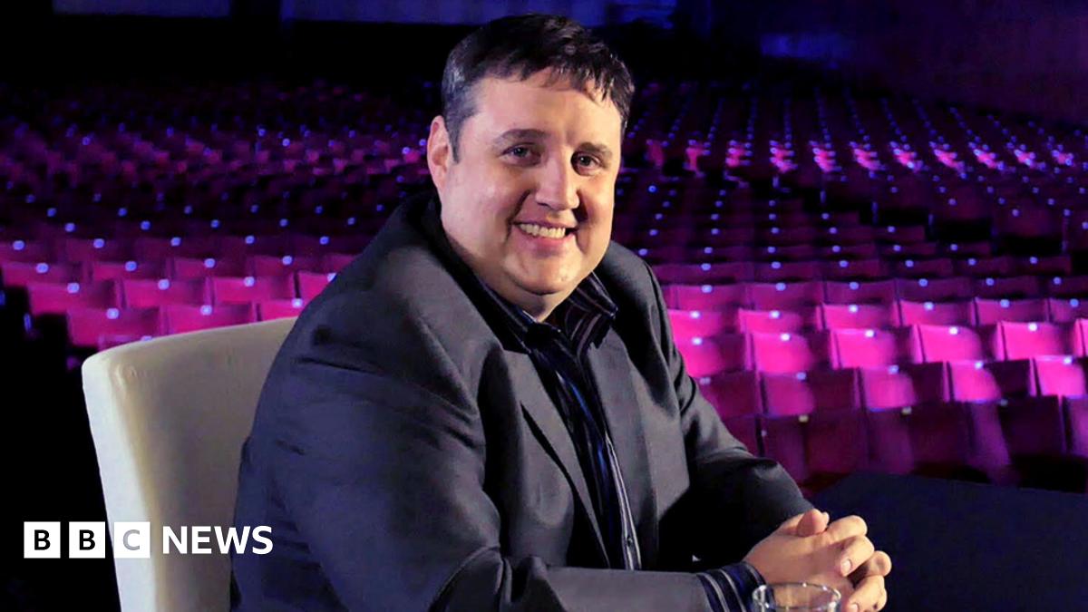 Peter Kay: Comic announces charity return for cancer patient - BBC News