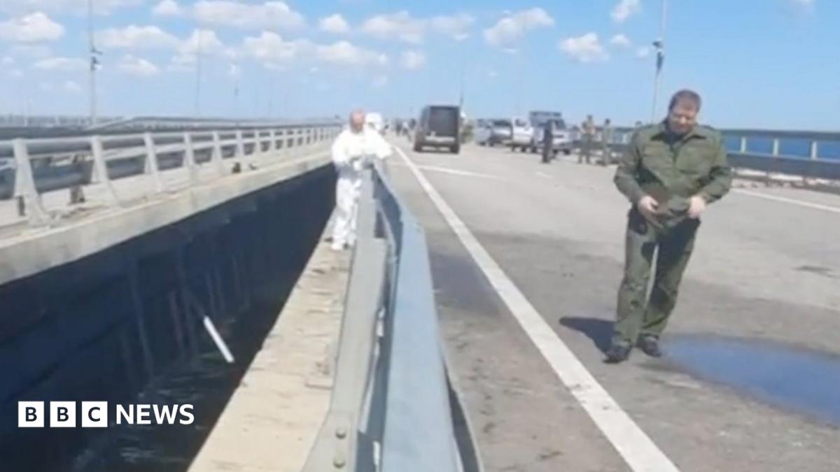 Putin vows response after 'terrorist' attack on Crimea bridge - BBC News