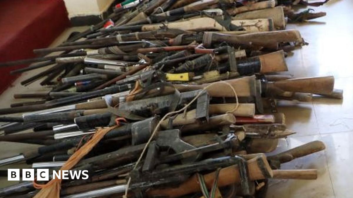 Nigerian police: Lagos blacksmith's illegal gun factory busted - BBC News