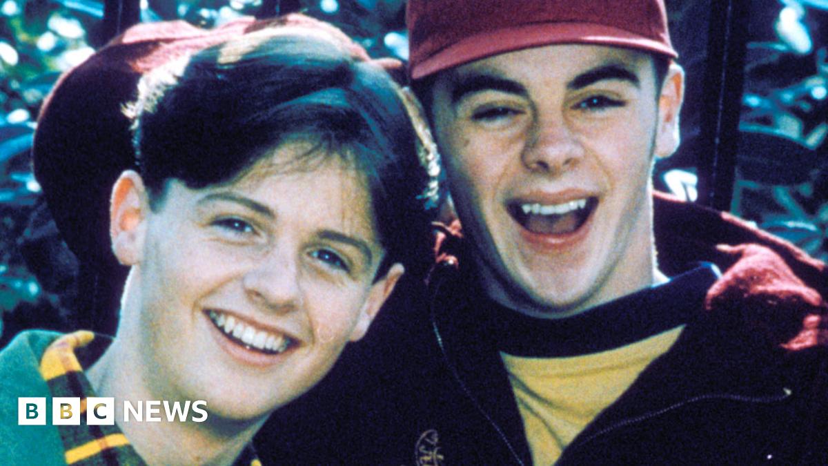 Byker Grove: Ant and Dec to produce children's drama reboot - BBC News