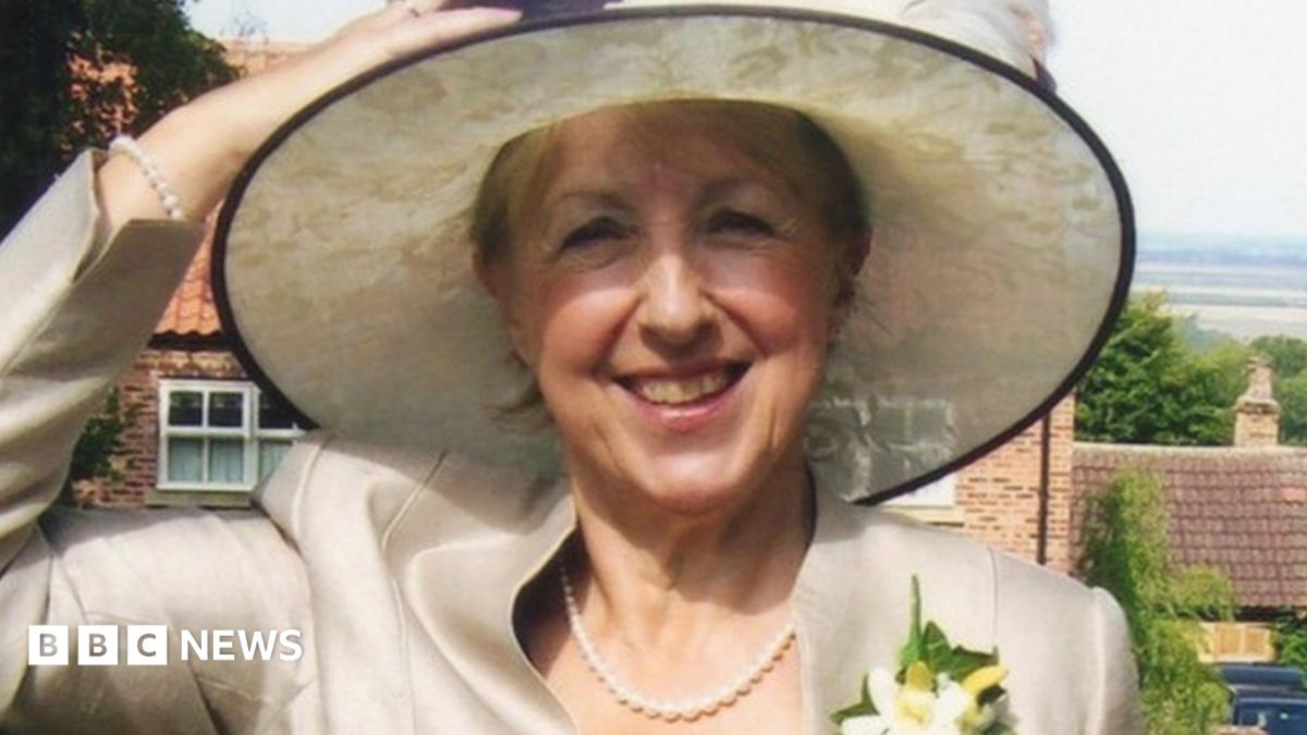 Doncaster woman Barbara Twigg named among Maltby crash victims - BBC News