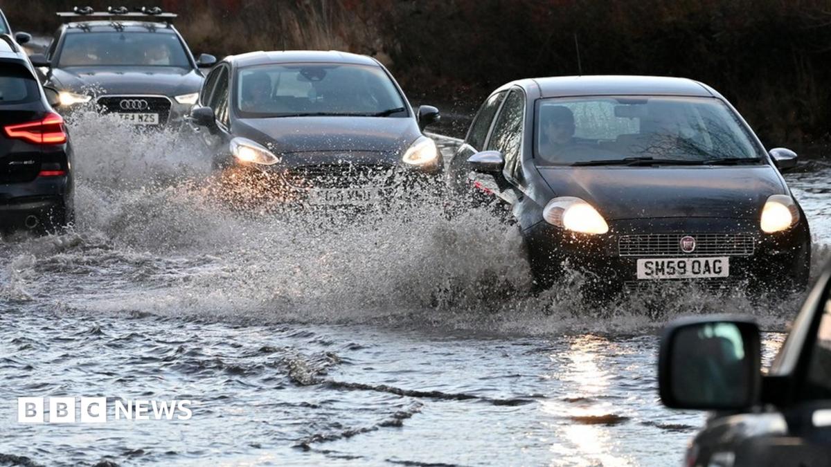 Storm Betty: Strong winds and heavy rain hit Scotland - BBC News