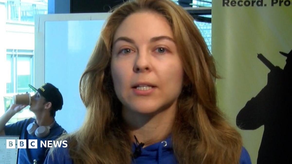 CEO Secrets: 'Listen to feedback from your investors' - BBC News