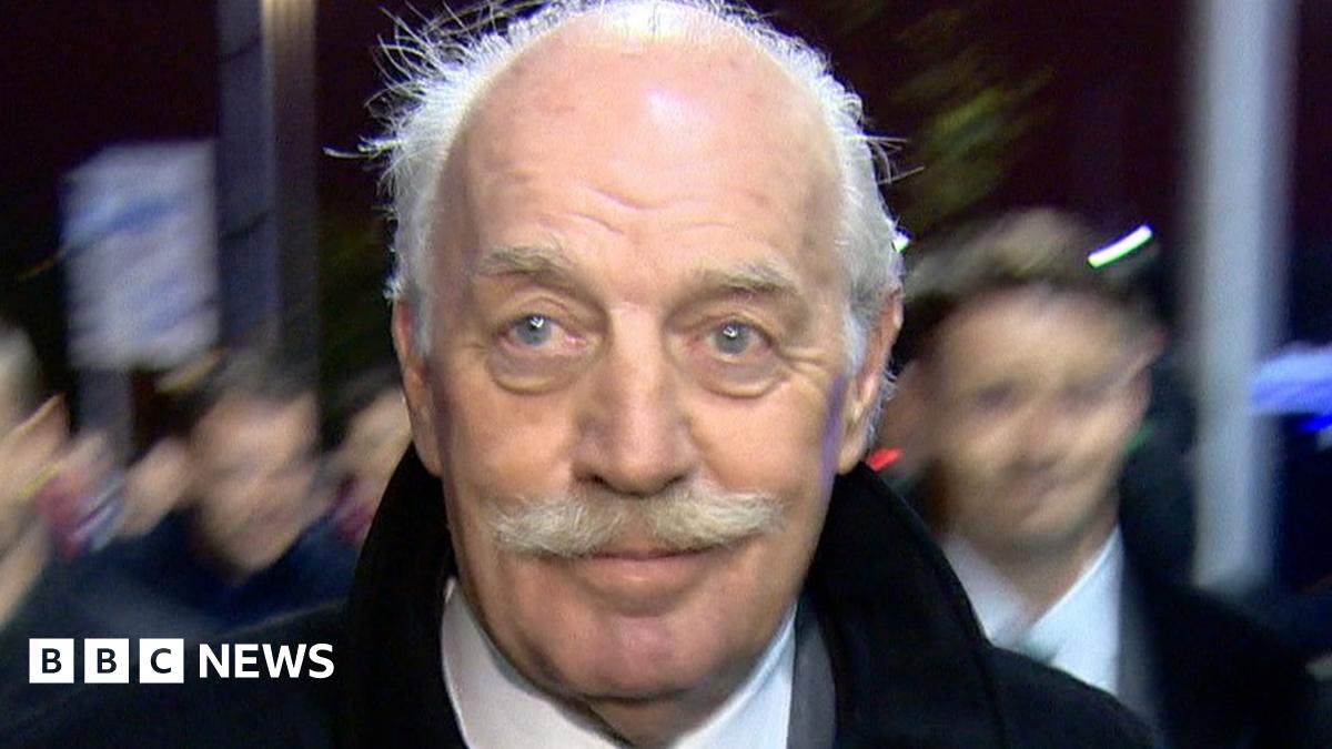 Paradise Papers: Celtic shareholder Dermot Desmond’s private jet firm ...