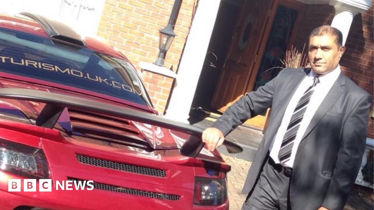 RAC recovery 'took 21 hours to get driver home' - BBC News