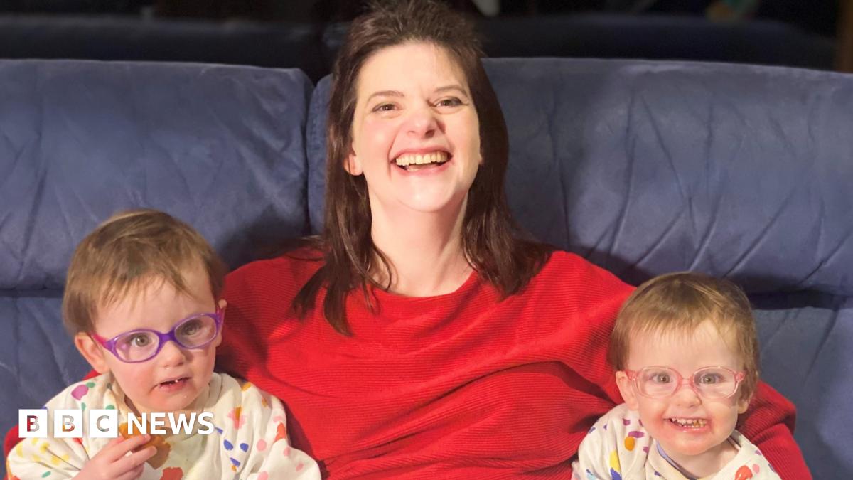 Meopham mum says paediatric assessment waits neglectful - BBC News