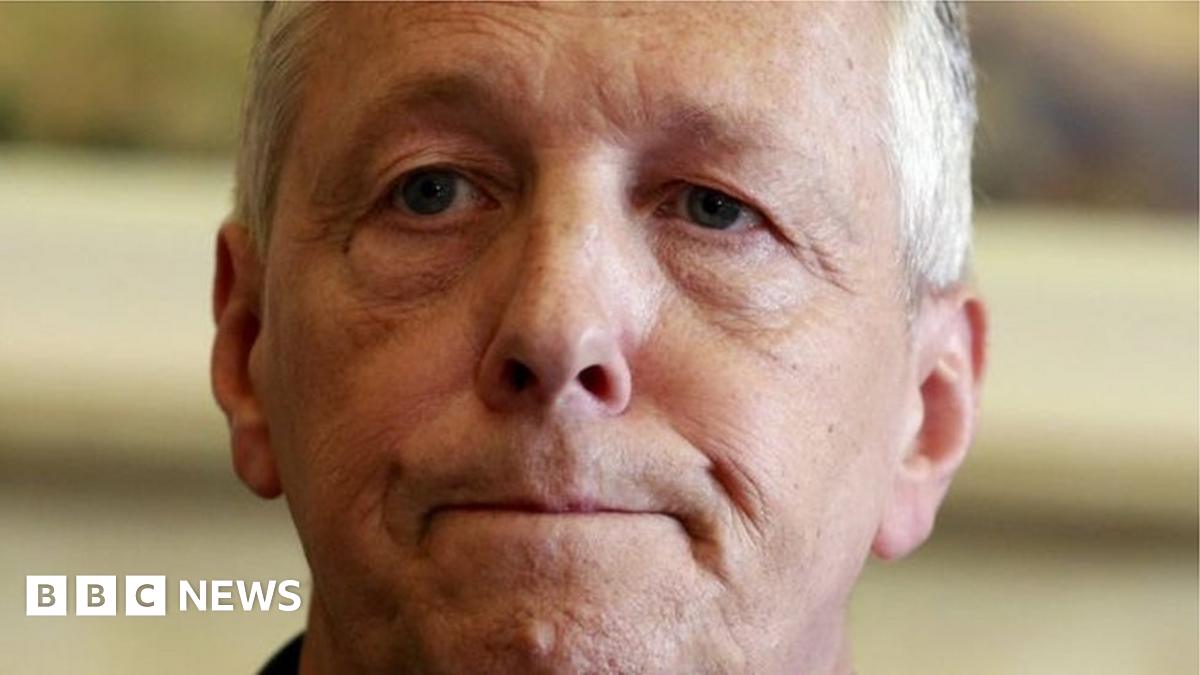 Peter Robinson: Leadership and legacy of a 40-year career - BBC News
