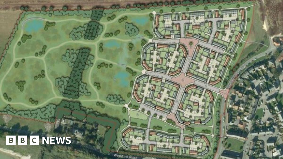 Crossways village: Further homes agreed on farmland - BBC News