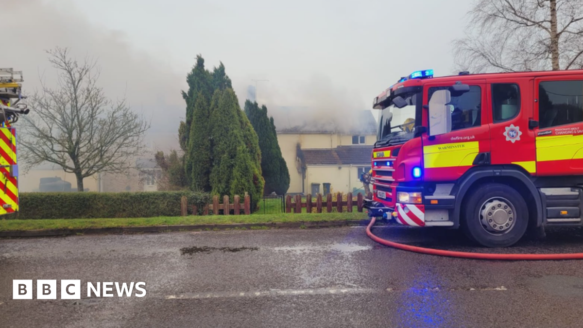Two people injured in Heytesbury house fire - BBC News
