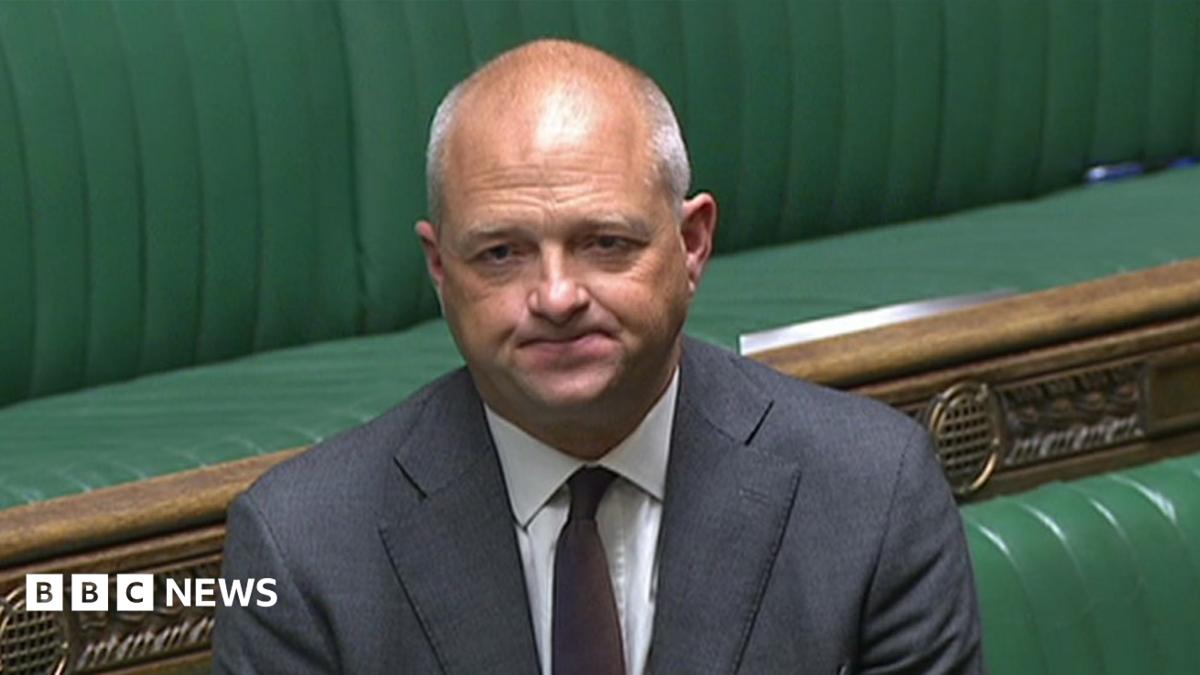 Norfolk MP wants better personal finance education in schools - BBC News