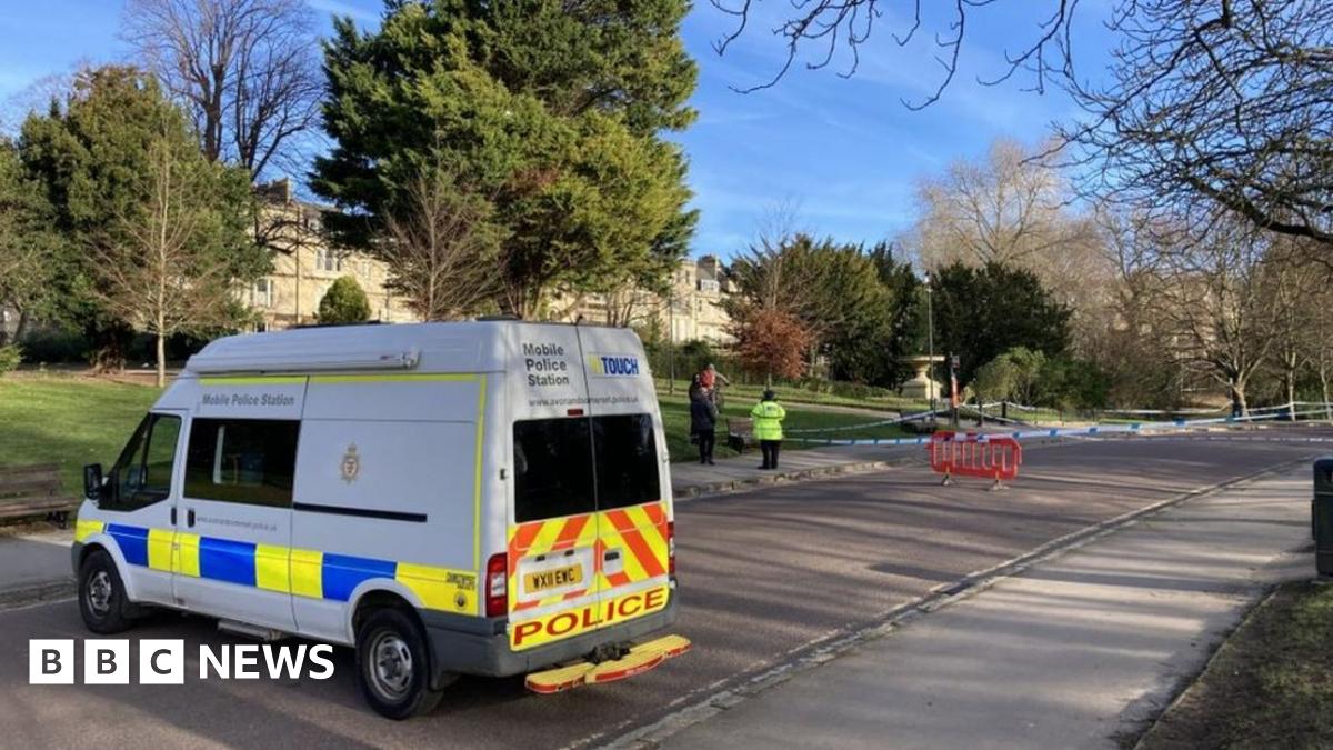 Bath stabbing: Four more arrests made by police - BBC News