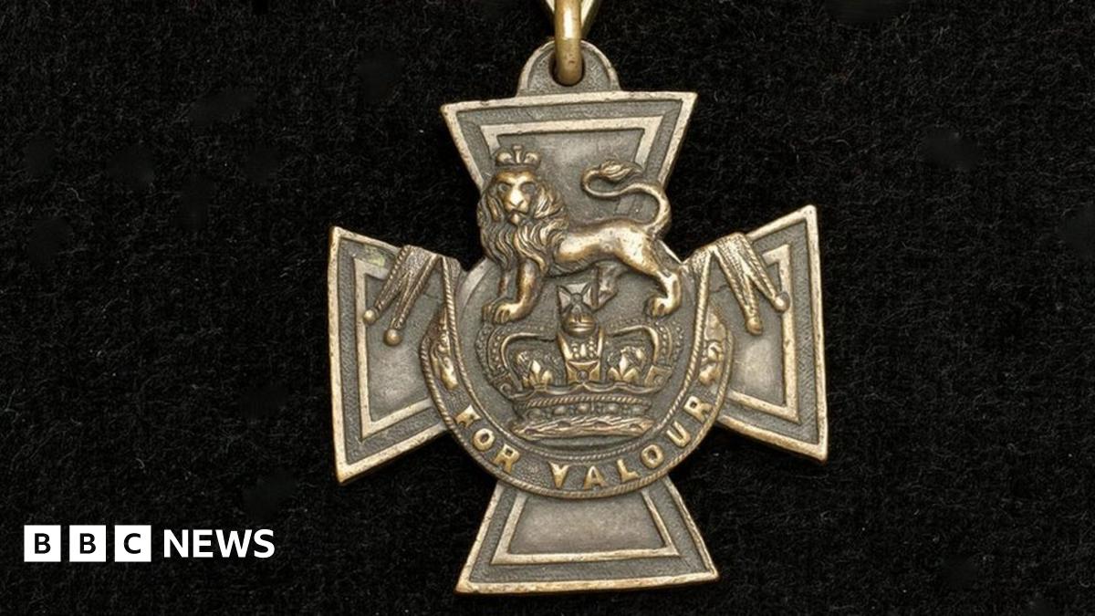 The piper who won the Victoria Cross - BBC News