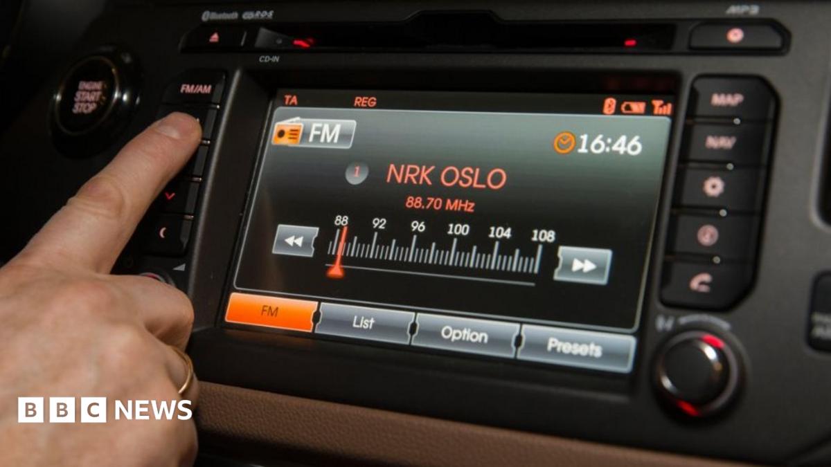 Norway starts turning off its FM analogue radio signal - BBC News