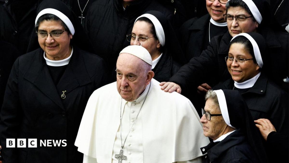 Pope Francis gives women historic right to vote at meeting - BBC News
