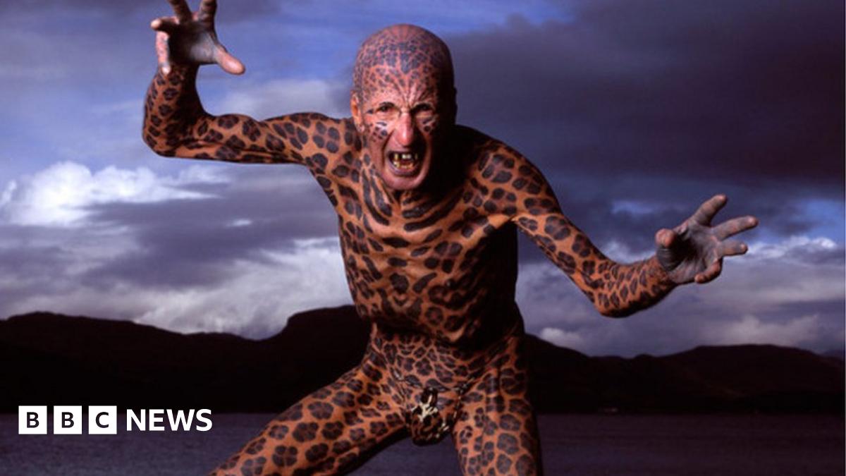 'Leopard Man of Skye' Tom Leppard dies in Inverness - BBC News